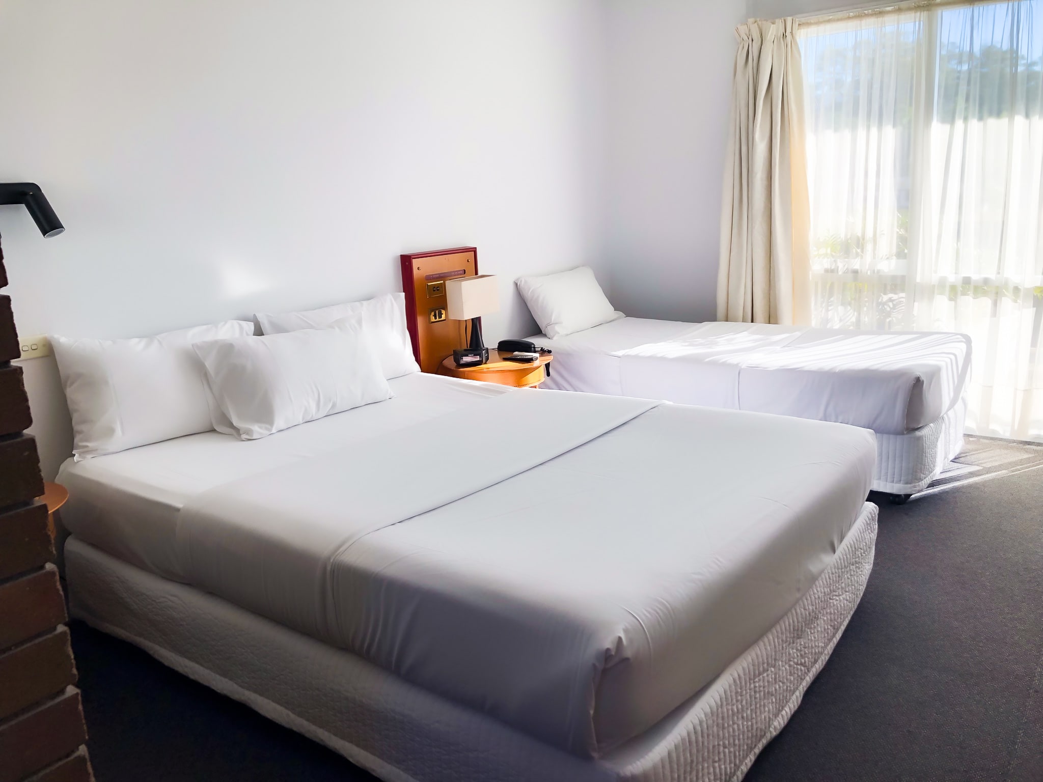 Deluxe Twin - Matador Inn